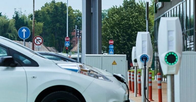 EV Charging for Apartments & Workplaces | Wevo Energy